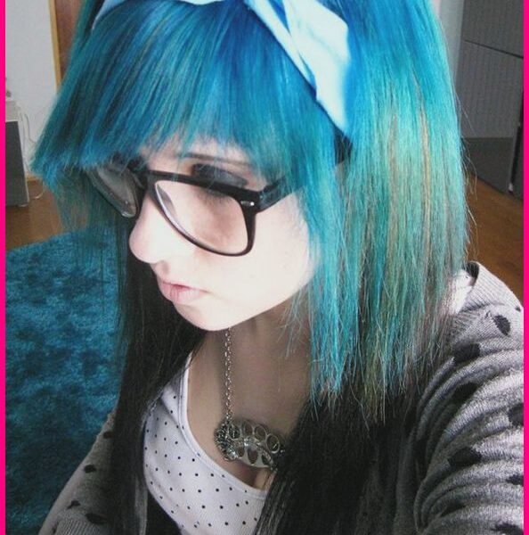 Penteados Criativos Emo Para Meninas Com Cabelos Longos